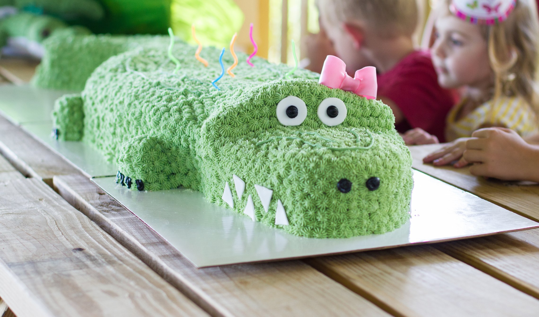 Win our Gator Week Cake Contest!